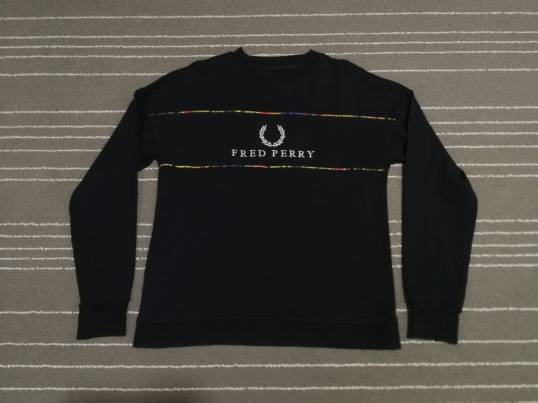 FRED PERRY X liberty fabric L, Luxury, Apparel on Carousell