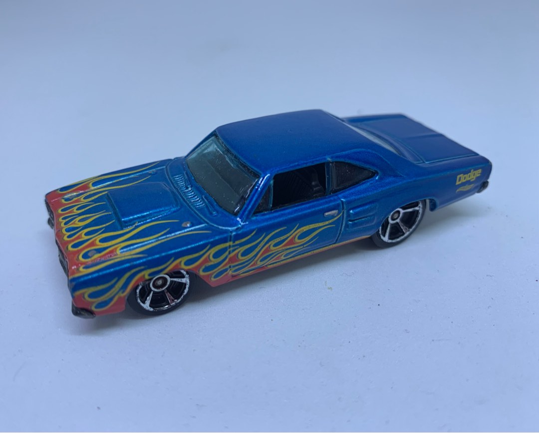 Hot Wheels L9920, Hobbies & Toys, Toys & Games on Carousell