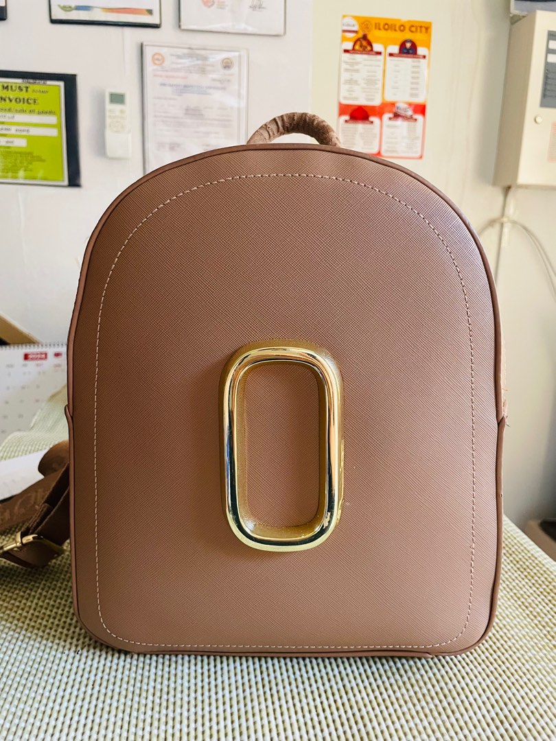 HOW R U Backpack, Women's Fashion, Bags & Wallets, Backpacks on Carousell