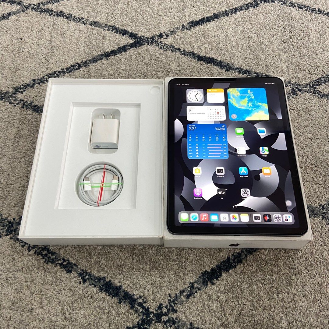 ipad air 5 M1 grey 64gb wifi september 2024, Telepon Seluler & Tablet ...