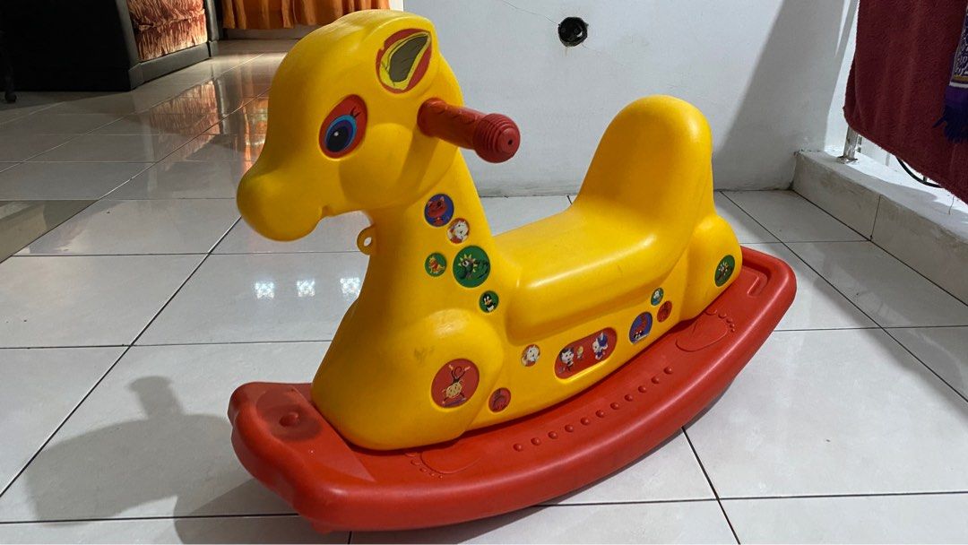 Kuda kudaan anak, Bayi & Anak, Mainan & Baby Walker di Carousell