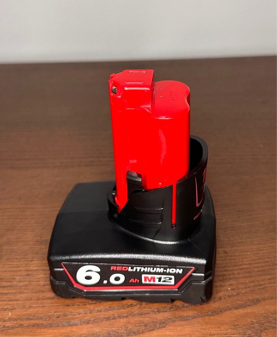 Milwaukee M12 6.0Ah 12V Battery M12B6, Hobbies & Toys, Stationery ...