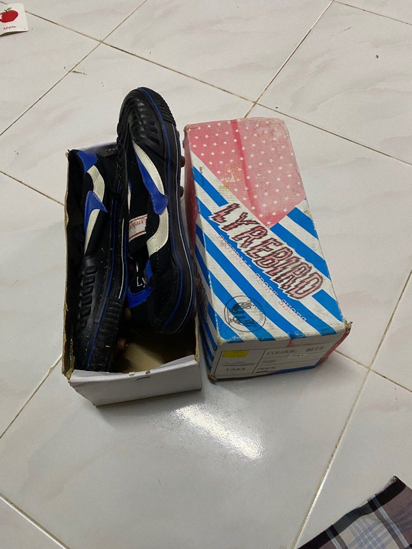 New Old Stock kasut bola kain klasik vintage, Sports Equipment, Sports ...