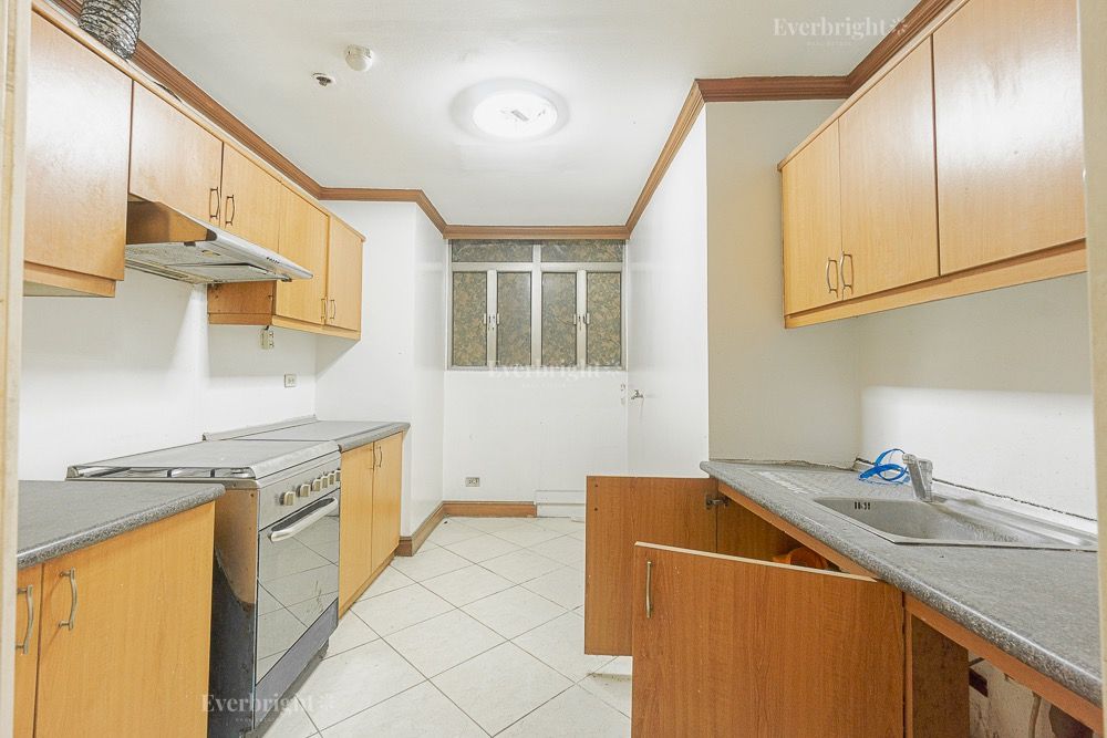 Paseo Parkview Tower - 3 bedroom loft with 1 parking | Valero St ...