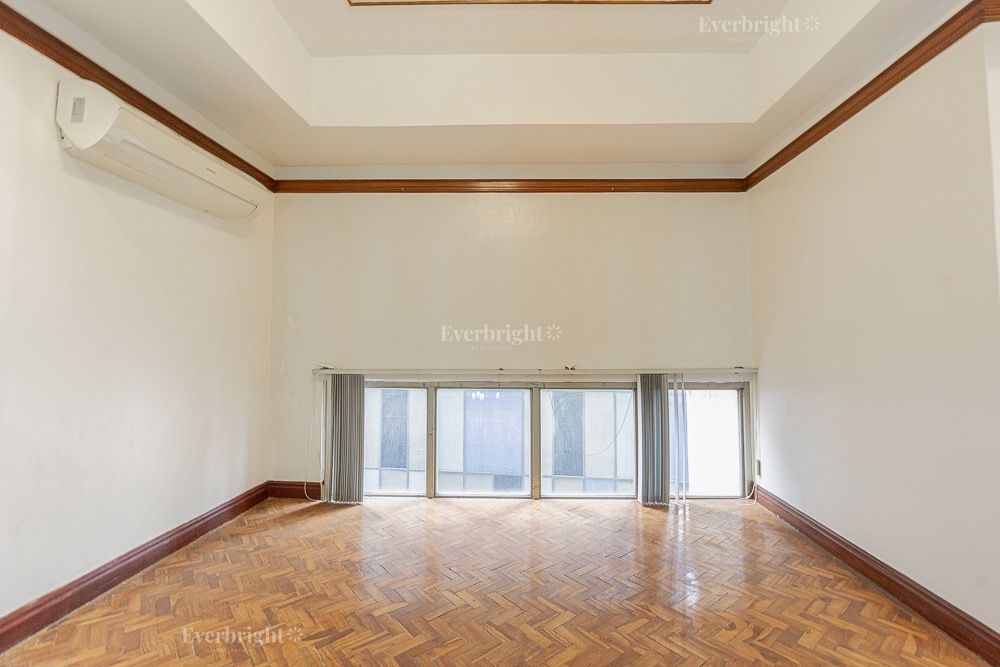 Paseo Parkview Tower - 3 bedroom loft with 1 parking | Valero St ...