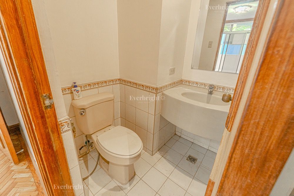 Paseo Parkview Tower - 3 bedroom loft with 1 parking | Valero St ...