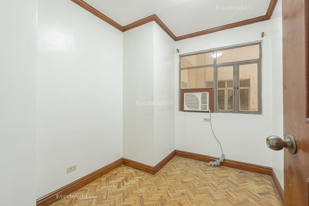 Paseo Parkview Tower - 3 bedroom loft with 1 parking | Valero St ...
