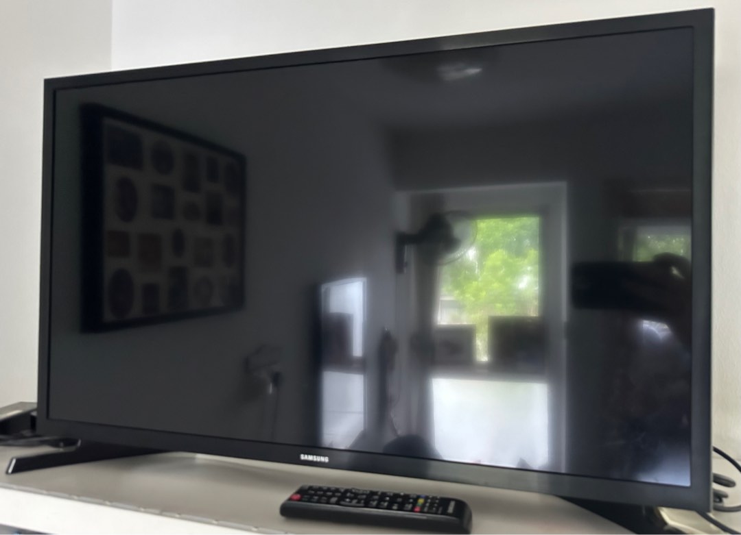 Smart Samsung TV 32 inch, TV & Home Appliances, TV & Entertainment, TV ...