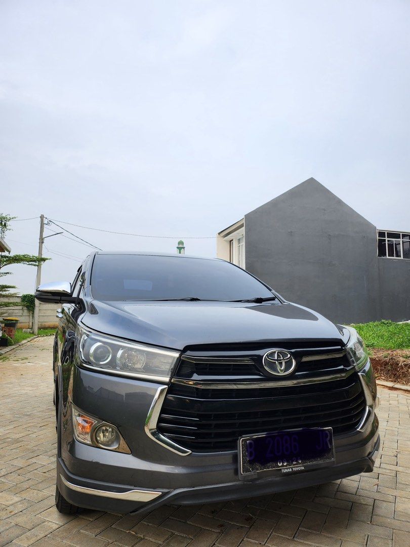 Toyota Innova Reborn Venturer Matic Solar 2019, Mobil & Motor, Mobil ...