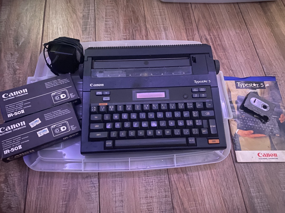 [00] CANON Typestar 5 vintage electronic typewriter w/ 6 ribbon ...