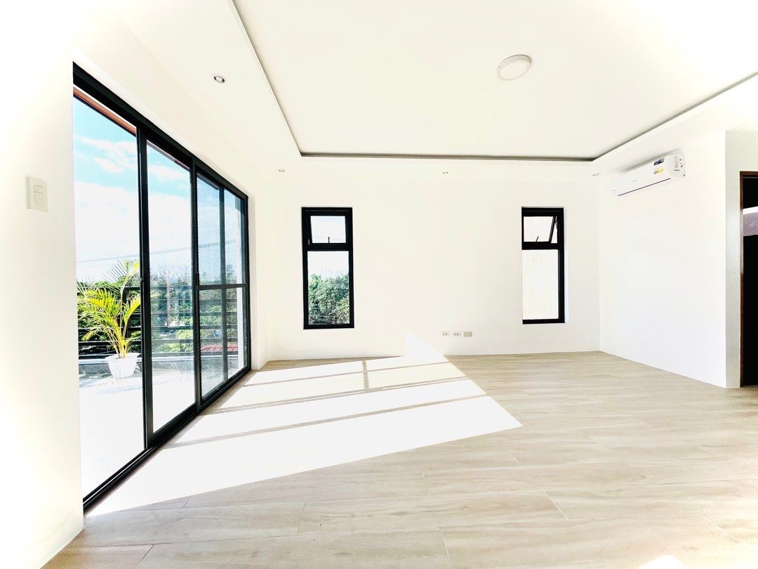 43M Brand-New Modern Tropical 3-storey House & Lot with Roofdeck ...
