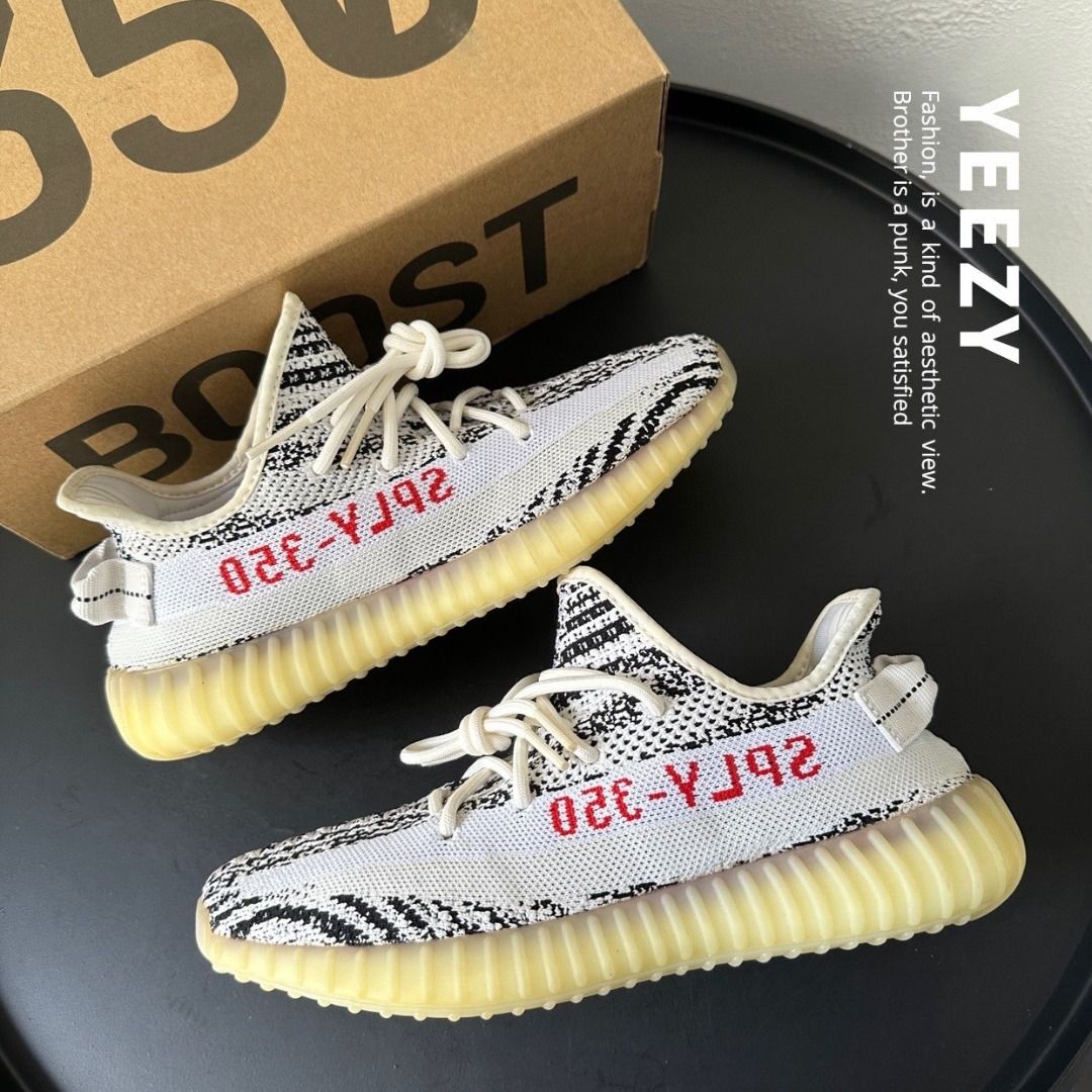 [近全新] ADIDAS YEEZY BOOST 350 V2 ZEBRA 白斑馬 US8 CP9654, 他的時尚, 鞋類, 休閒鞋、涼鞋在旋轉拍賣