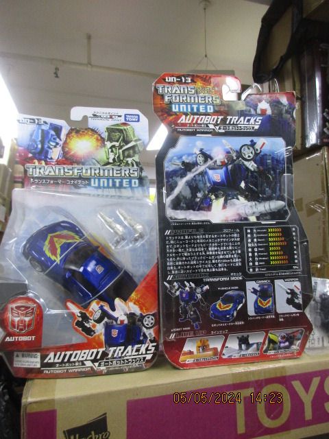 全新 Takara Tomy transformers 變形金剛 Autobot United UN-13 Tracks 輪胎 with ...