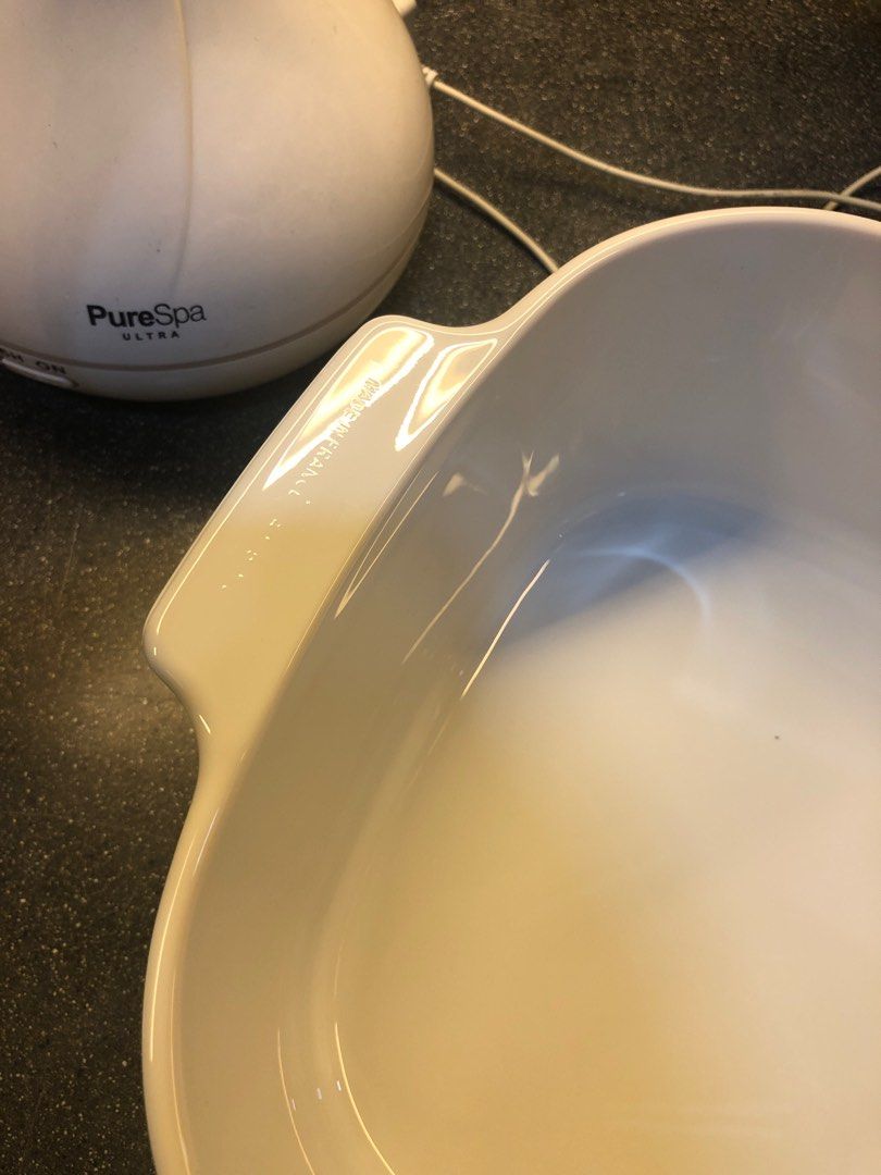 Corningware 5liter snoopy, Furniture & Home Living, Kitchenware ...