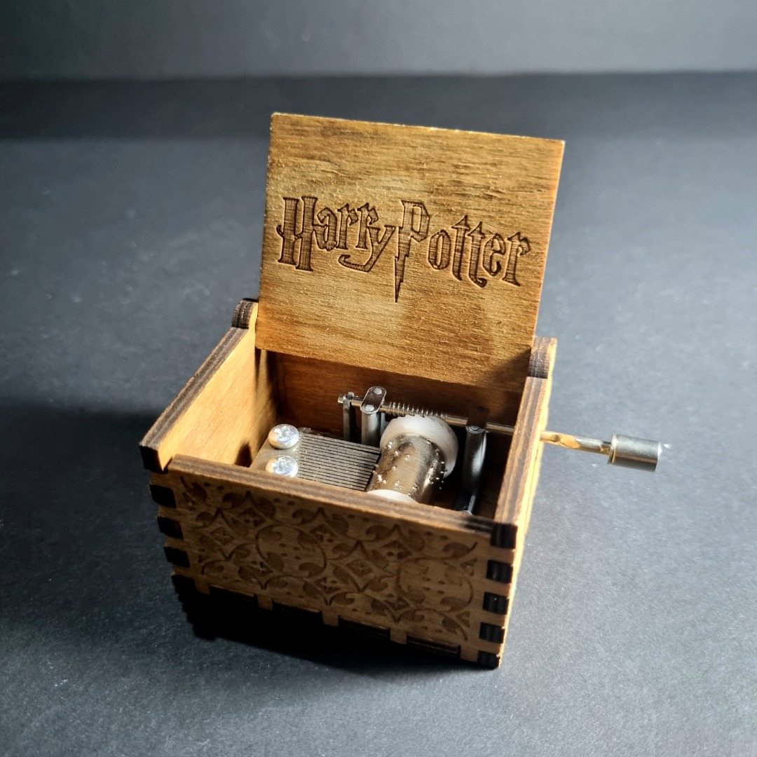 Harry Potter Music Box, Hobbies & Toys, Memorabilia & Collectibles, Fan ...
