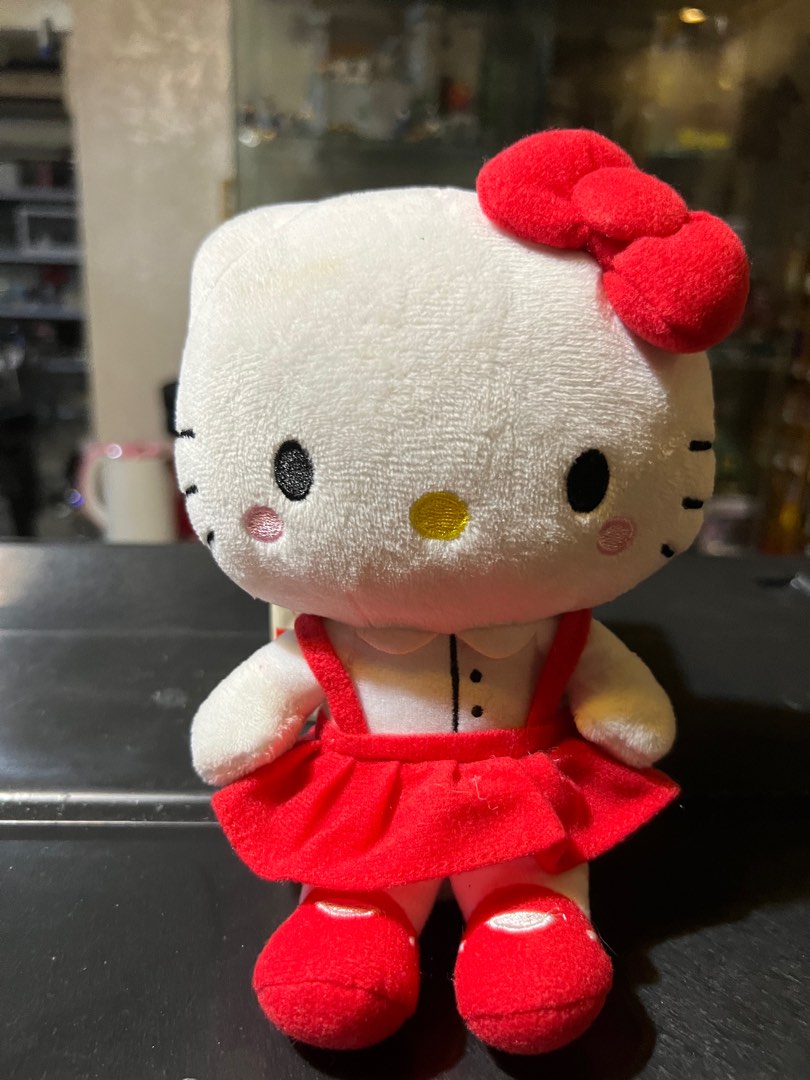 Hello Kitty x chibi maruko chan collab plush, Hobbies & Toys, Toys ...