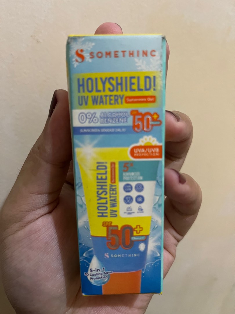 Holyshield uv water sunscreen somethinc, Kesehatan & Kecantikan, Kulit ...