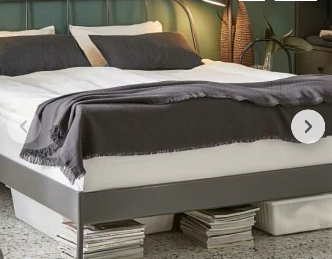 Ikea Nesttun Queen Size - Metal bed frame & wooden base, 傢俬＆家居, 傢俬, 床架及床褥 - Carousell