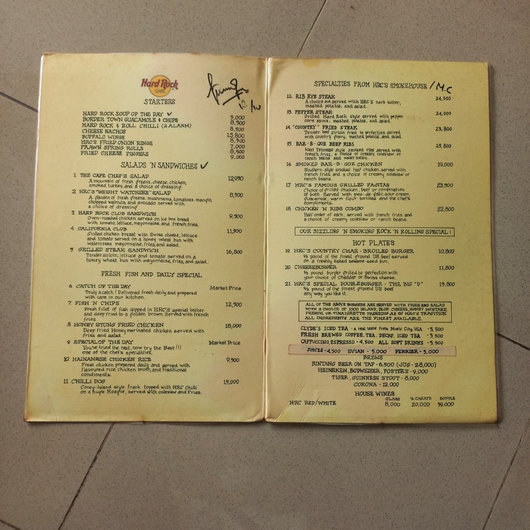 MENU HARD ROCK CAFE Jakarta ( menu makanan ), Antik, Pajangan di Carousell