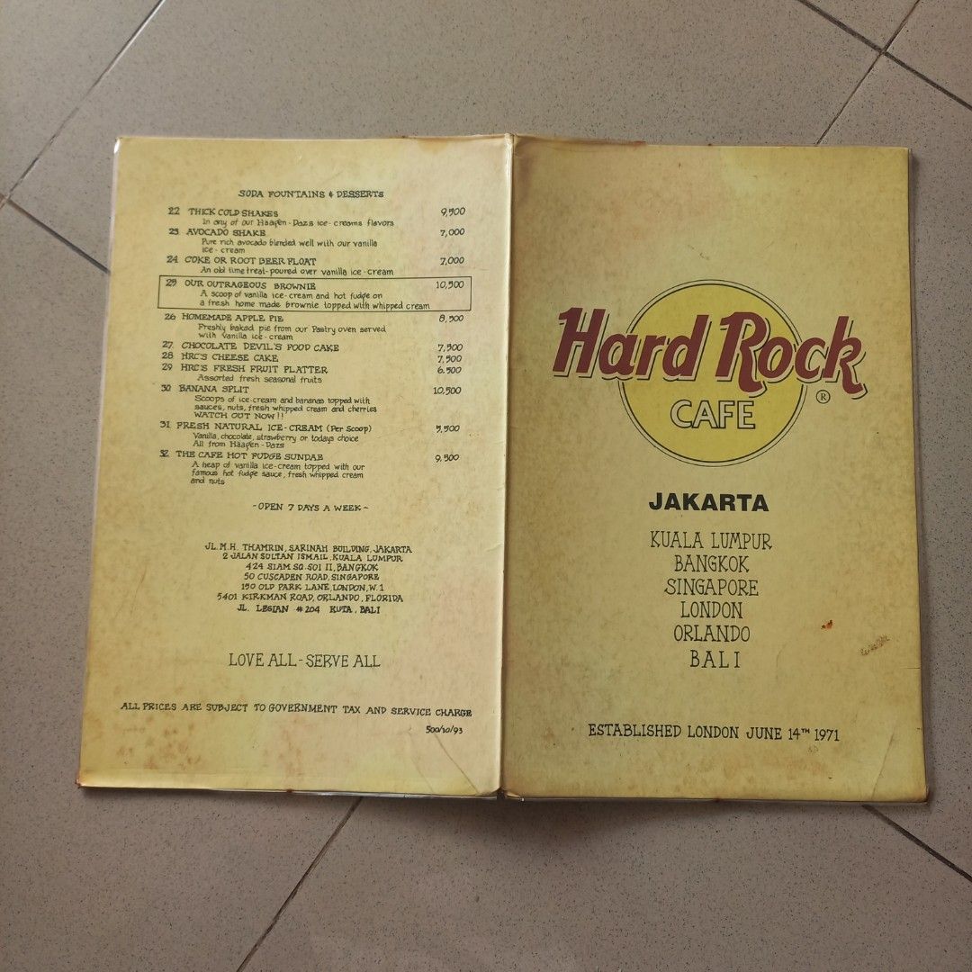MENU HARD ROCK CAFE Jakarta ( menu makanan ), Antik, Pajangan di Carousell