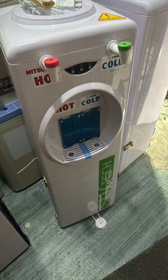 Vendo Machine (piso tubig dispenser), Furniture & Home Living, Outdoor ...