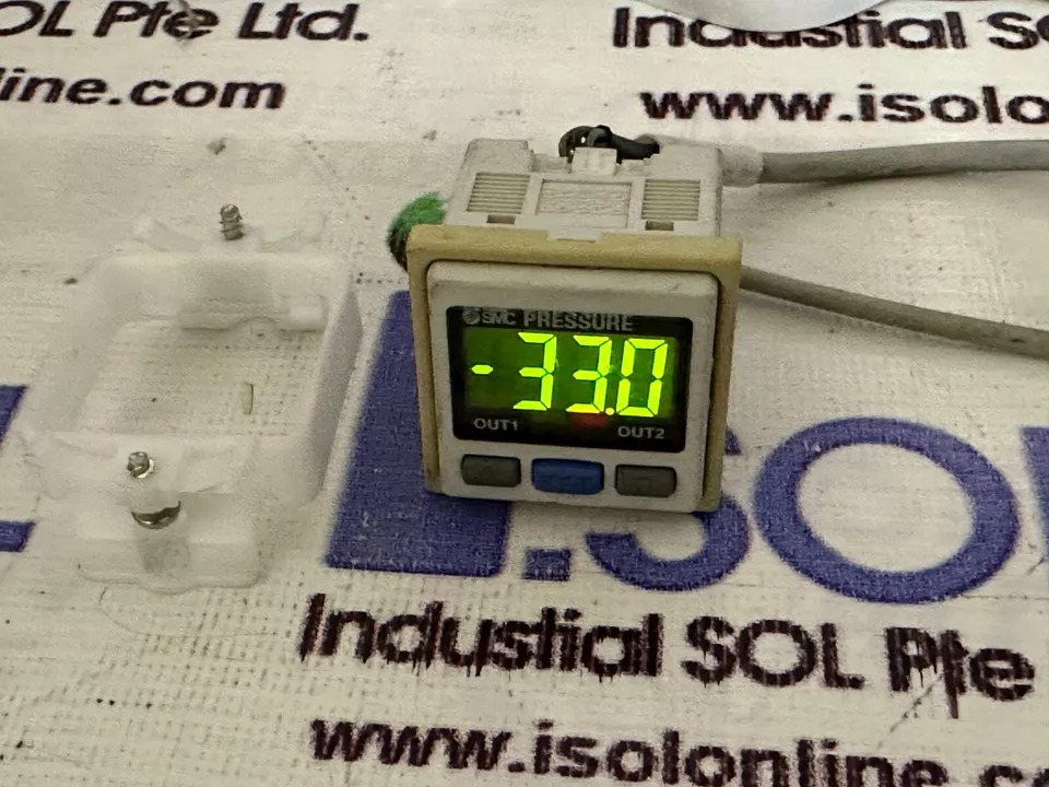 SMC PSE300-M Pressure Sensor Controller Remote Type 12-24VDC 60mA ...