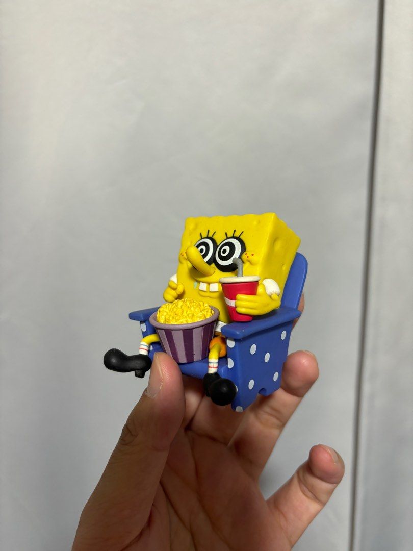 Spongebob figurine eating popcorn watching movie blind box toy vinyl ...