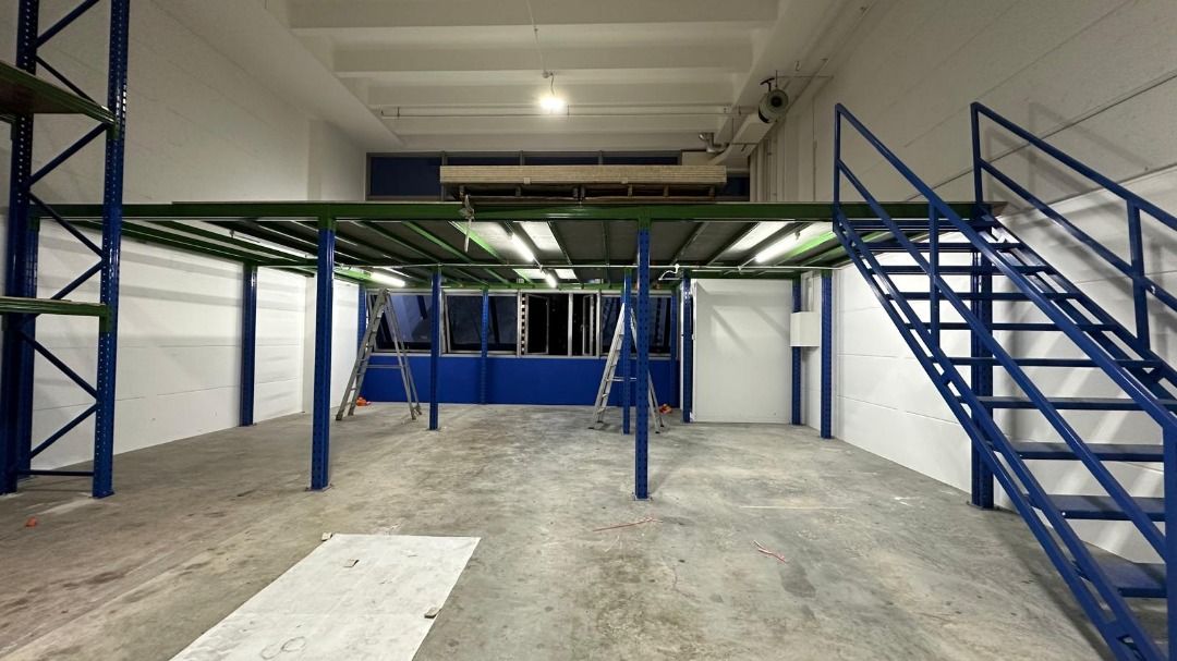Superblock Mezzanine Floor / Metal Decking Platform / Mezzanine floor ...