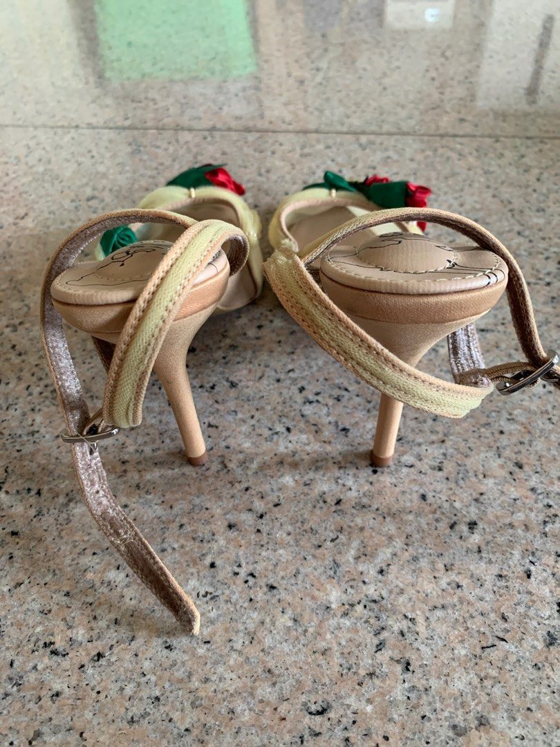 Used Ittaherl disney princess series belle heels, Fesyen Wanita, Sepatu ...