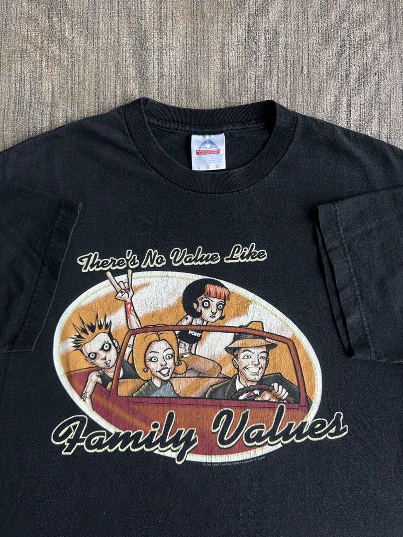 Vintage The Family Value Tour STP, Men's Fashion, Tops & Sets, Tshirts ...