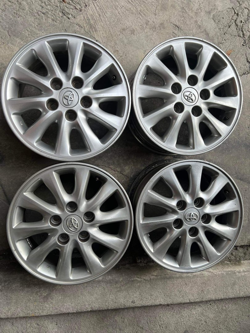 4pcs 15” Toyota Innova banana type mags used 5Holes pcd 114, Car Parts ...