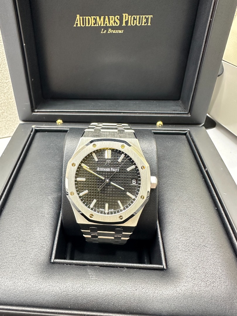 Audemars Piguet 15500st Royal Oak Black Dial, Luxury, Watches on Carousell