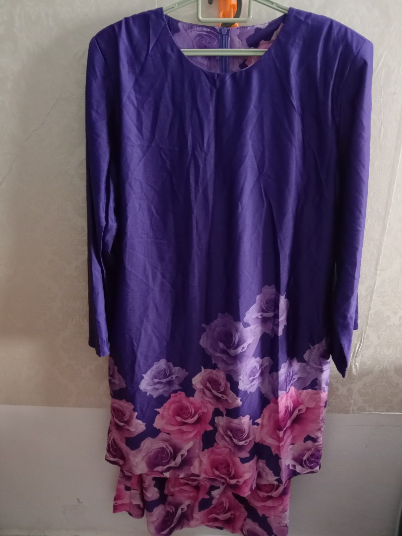baju kurung satin raya XL, Women's Fashion, Muslimah Fashion, Baju ...