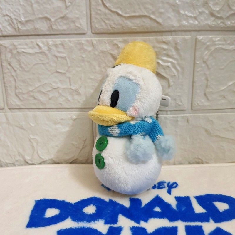 Disney Snowman Donald Duck, Hobbies & Toys, Toys & Games on Carousell