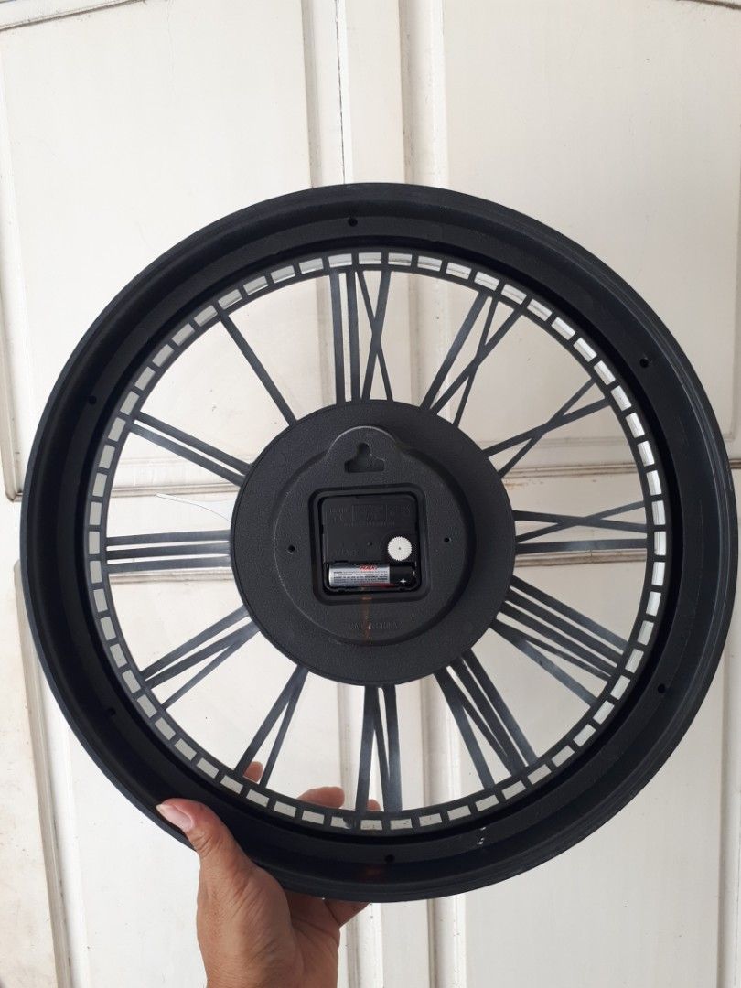 Jam Dinding TIME TO SCRATCH_ROMAN DIAL Vintage Look, Antik, Lainnya di ...