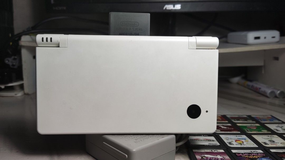 Nintendo DSi (White), Video Gaming, Video Game Consoles, Nintendo on ...