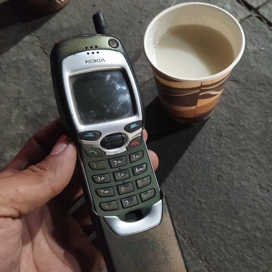 Nokia 7110 lele, Telepon Seluler & Tablet, Lainnya di Carousell