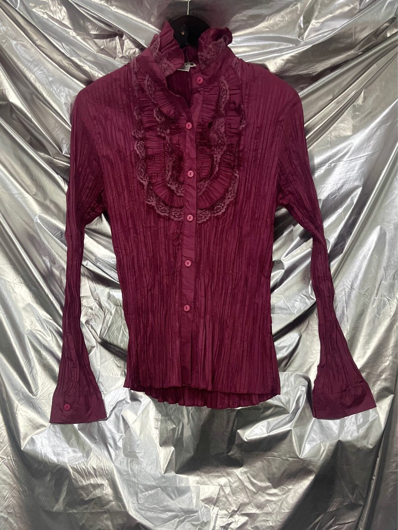 NOT PLEATS PLEASE BUT FILO TOP, Fesyen Wanita, Pakaian Wanita, Atasan ...