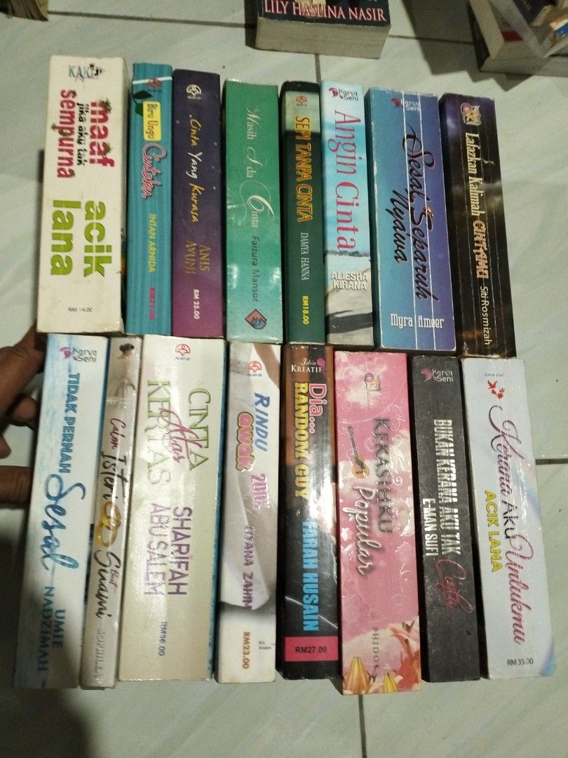 Novel Cinta Melayu Lama Hobbies And Toys Books And Magazines Storybooks