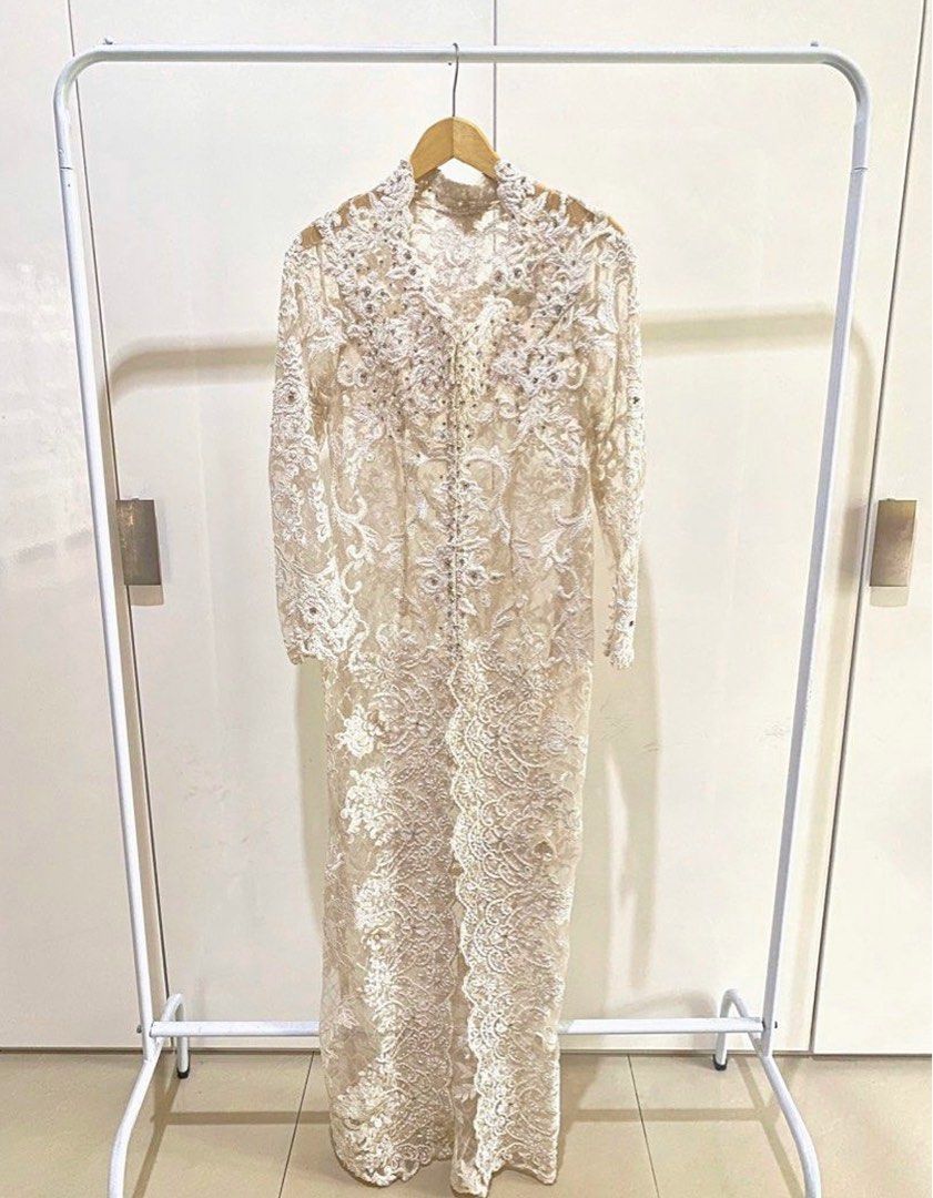 Preloved Kebaya Akad Full Payet by Modiste Liesty, Fesyen Wanita ...
