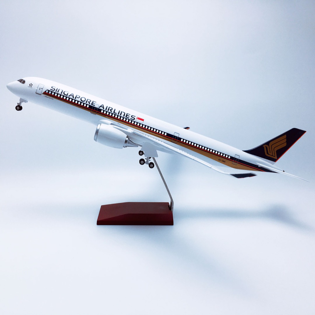 Singapore Airlines (SIA, SQ) AirBus A350-900 Airplane Model (1:144 ...