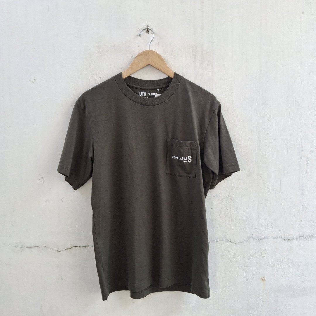 UNIQLO KAOS KAIJU NO 8 UT 58 DARK GREEN BARU ASLI ORIGINAL, Fesyen Pria, Pakaian , Atasan di ...