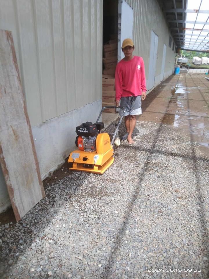 YAMATO PLATE COMPACTOR 150KG, Commercial & Industrial, Construction ...