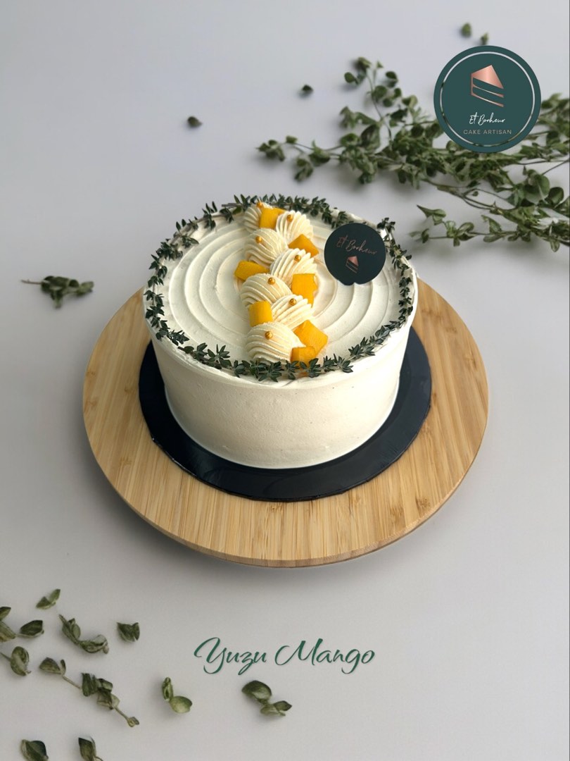 Yuzu Mango Cake, Food & Drinks, Homemade Bakes on Carousell