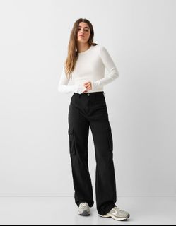 ZARA cargo pants, Women's Fashion, Bottoms, Jeans on Carousell