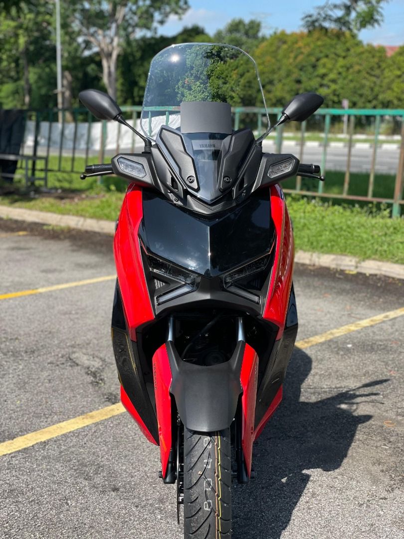 2024 YAMAHA XMAX V2 RED , Motorbikes on Carousell
