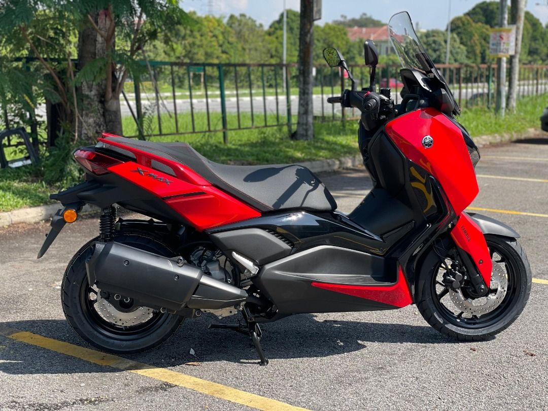2024 YAMAHA XMAX V2 RED , Motorbikes on Carousell
