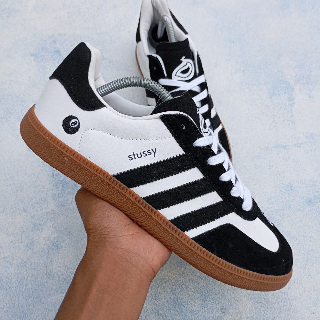 Adidas Samba X Stussy, Fesyen Pria, Sepatu , Sneakers di Carousell