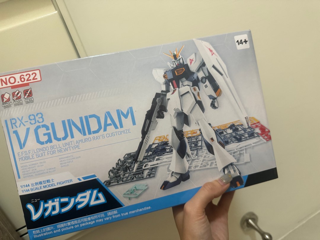 BANDAI ENTRY GRADE 11 1/144 ν鋼彈 牛鋼 EG, 書籍、休閒與玩具, 玩具、公仔、桌遊在旋轉拍賣