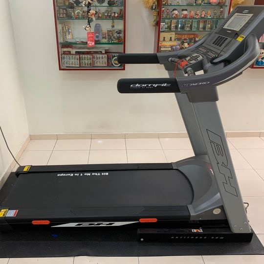 BH Fitness Treadmill G6415C RT AERO, Sports Equipment, Exercise ...